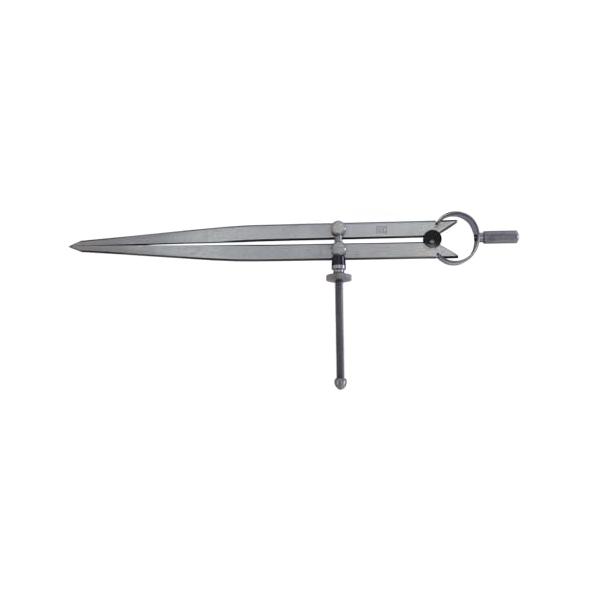 「商品情報」説明コンパス足部の開閉用ねじにより、微調整が可能「主な仕様」サイズ:全長250×全幅95×厚さ18mm重量:113g材質:炭素工具鋼(片足先端焼入)用途:一般鋼材、プラスチック等への円状ケガキや、加工品等の寸法移し取りに先端:焼入処理