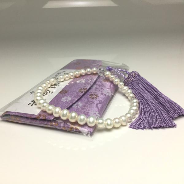 【発売日：2023年11月29日】送料無料 イソワパール イソワ 磯和パール 磯和真珠 磯和 　大変美しい念珠（数珠）です。色目、テリ、艶、素敵です。アコヤ真珠のような格があります。強くお薦め致します。　※念珠のケースにつきましては，柄の異...