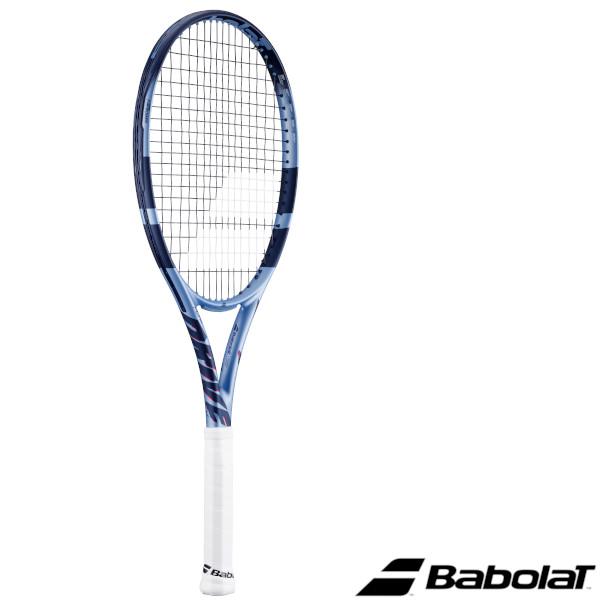 1994年に登場したPure Drive (ピュア ドライブ)は、パワーラケットの象徴としてテニス界に革命を起こしました。プレーヤーのニーズに応えながら進化し続け、常にトップレベルでプレーヤーを支えてきました。今では世界中で最も信頼されるラ...