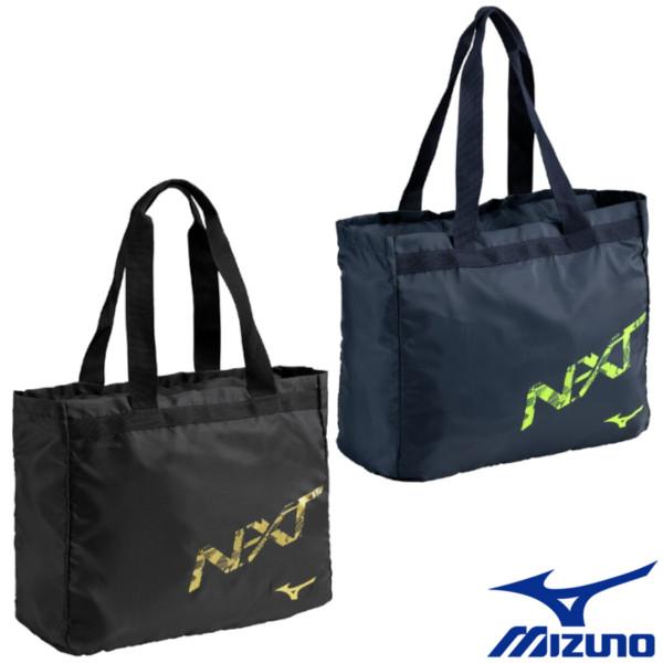 エコバッグとしても使えるポケッタブル仕様■品番：33JMC442■カラー：84:ネイビー×ライム95:ブラック×ゴールド■サイズ：L40×W15×H31cm■組成：ポリエステル（裏加工PU）■質量：約160g■容量：約20L■原産国：ベトナム製