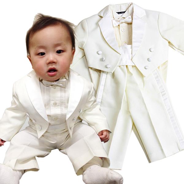 商品番号:FBD0141［子供用　タキシード］●適応年齢：1才（80cm位）●カラー：白●デザイン：USAスーツ●サイズ：ウェスト：32〜40cm（ゴムあり）　袖丈：22cm　股下：18cm●素材：ポリエステル【プチタキシードに含まれるもの...