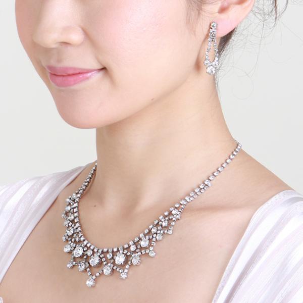 商品番号:FBMNE79【ネックレス＆イヤリング　レンタル】■ 品質：シルバー■ サイズ（約）：ネックレス/47cm　アジャスター/5cm　イヤリング/4cm※商品の色につきましては、お客様のご覧になられますパソコン機器及びモニタなどの違い...