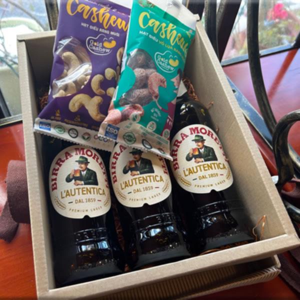 ・モレッテイ ビール　BIRRA MORETTI　原産国：イタリア　原材料：麦芽、ホップ、とうもろこし　アルコール：4.6％　内容量：330ml　×3本　賞味期限：2027.02　保存方法：日なたを避け涼しい所に保存して下さい。　※おつまみ...