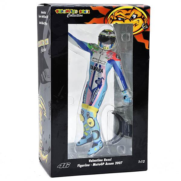 MINICHAMPS製※5月15日更新2007年Assen、あの“暴れるM1をねじ伏せていた時代”のValentino Rossi を立体化したコレクターズフィギュリン。FIAT Yamahaワークス初期カラー、独特なブルー×ホワイトのレー...