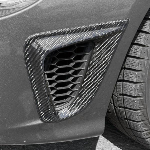 適合車種:ABARTH 500(シリーズ4)装着:両面テープ※受注生産になりますので納品までに2週〜3週間ほどお時間を頂戴いたします。未塗装:19,800円カラー各種:31,900円カーボン+クリアコート:44,000円※カラーは注文時に備...