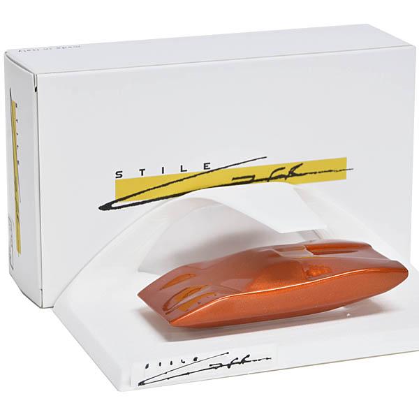 台座:154mm(幅)×90mm(縦)約45mm(台座含む高さ)イタリア、トリノのカロッツエリア出身のデザイナーによって立ち上げられたStile GFR。3Dプリンターなどを駆使し様々な造形物を生み出しています。こちらはStile GFRに...