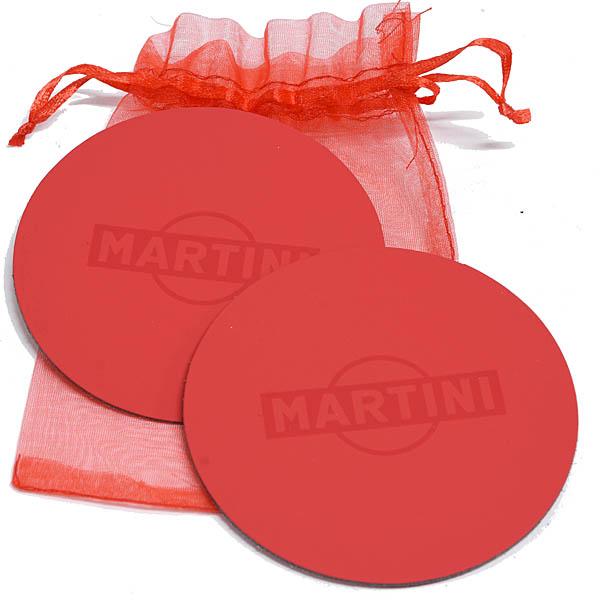 90mm(直径)×2枚テーブルを華やかに彩るMARTINIオフィシャルコースターです。鮮やかなMARTINIレッドに立体的なロゴが刻まれています。ラバー加工で仕上げているので、折れたりふやけたりする心配がなく、繰り返し使用可能。滑り止め効果...