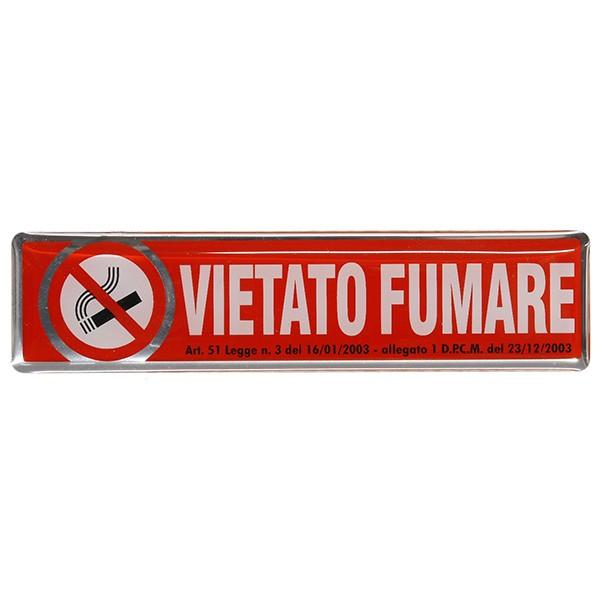 110mm(幅)×27mm(縦)Vietato fumare (ビエタートフマーレ)イタリア語で禁煙の意味。イタリア国内でも禁煙場所はどんどん増えています。この文字を見かけたらマナーを守ってタバコを控えましょう!!表面に樹脂加工が施された柔...