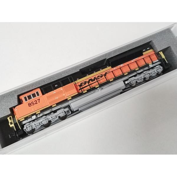 KATO 176-8524 SD70ACe Nose Headlight BNSF #8527