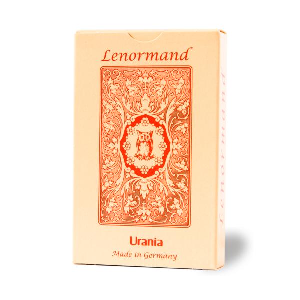 欧米で最もスタンダードなOwlシリーズの赤色で、Red Owl（レッド・オウル）と呼ばれます。Owlはふくろうのことでヨーロッパでは知恵の象徴とのことです。このデッキでは12番「鳥」のカードとバックデザインに使われています。Red Owl（...