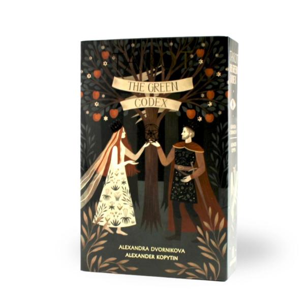 静かな松林、星が煌めく夜空、風に運ばれる樹脂の甘い香り――グリーン・コーデックス・タロットは、自然界の息吹がそのままカードに宿るような、幻想的かつ安らぎに満ちたタロットデッキです。アーティスト Alexandra Dvornikova によ...