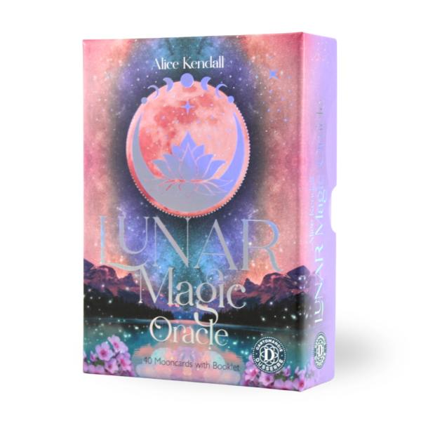 古代より「直感」「女性性」「スピリチュアル」の象徴とされてきた“月”。『Lunar Magic Oracle（ルナ・マジック・オラクル）』は、その神秘的な月のエネルギーと深くつながり、あなた自身の内面に眠る真実へと導くオラクルカードです。月...