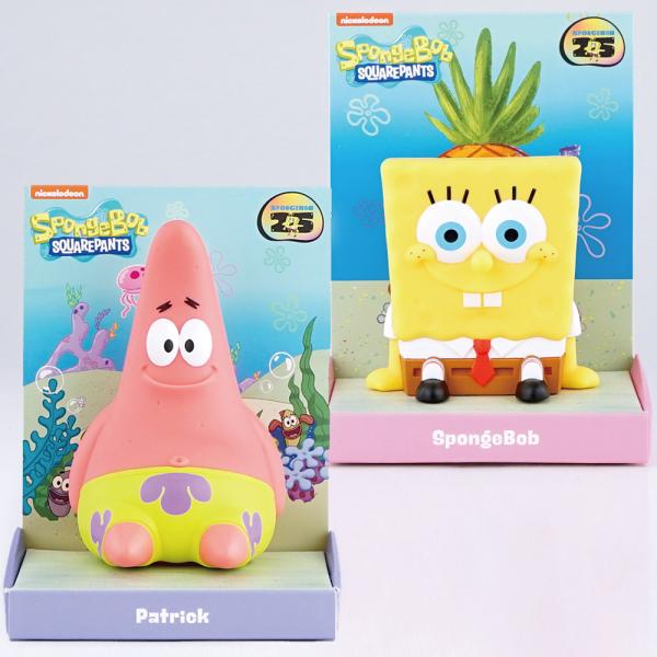 ●物語の世界観を演出するディスプレイ付き貯金箱「Coin Pods」シリーズに、 「スポンジ・ボブ」が登場します！●手のひらサイズの貯金箱と、世界観を演出するディスプレイのセットです。●外箱は本をイメージしたデザインになっています。●インテ...