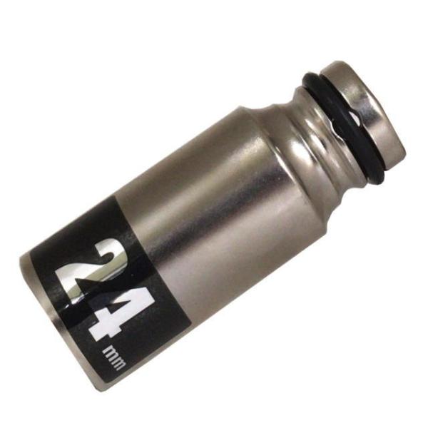 インパクトレンチ装着時の作業性UP！　思わぬピンの落下による紛失を軽減できます。Oリングの溝を2本(一部は溝無し)にしました。Ｏリングを下部の溝にずらして固定ができます。Ｏリングの反対側はずれずに穴を塞いでいるので抜け落ちない構造になっています。