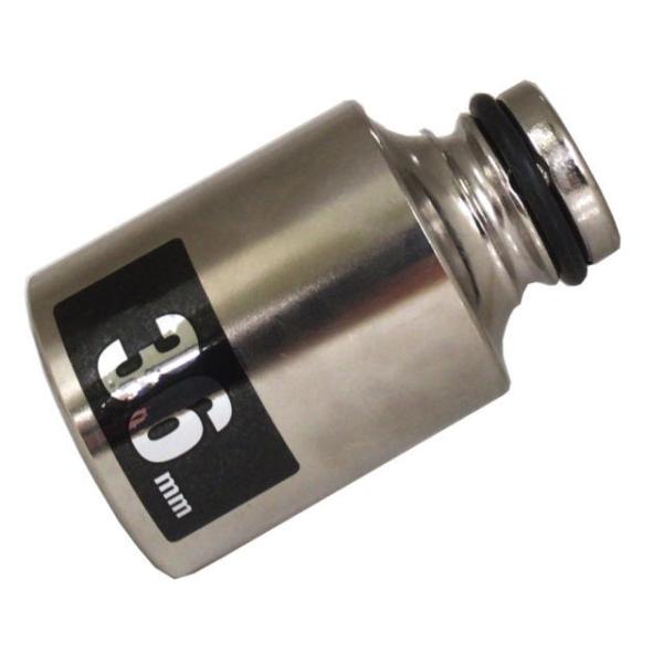 インパクトレンチ装着時の作業性UP！　思わぬピンの落下による紛失を軽減できます。Oリングの溝を2本(一部は溝無し)にしました。Ｏリングを下部の溝にずらして固定ができます。Ｏリングの反対側はずれずに穴を塞いでいるので抜け落ちない構造になっています。