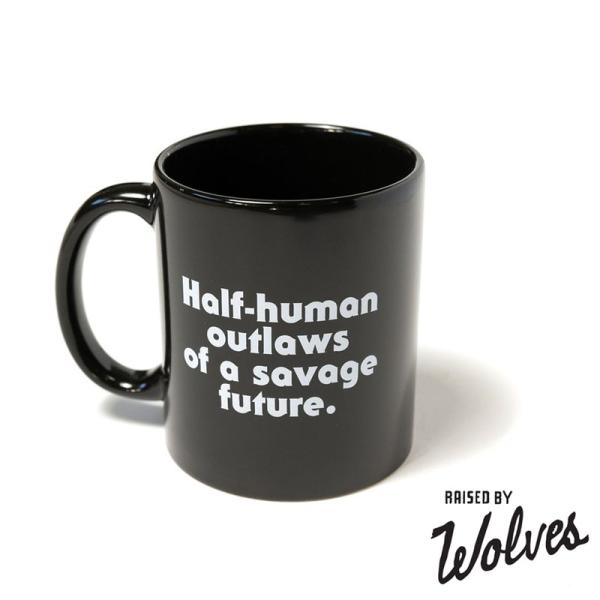 商品発送元：After Note （アフターノート）大阪 新世界ファッション・ブランド、カジュアル、メンズカジュアルウェア、その他ブランドロゴと "half human outlaws of a savage future"のプリントが プ...