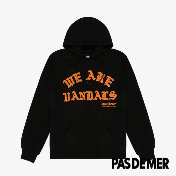 商品発送元：After Note （アフターノート）大阪 新世界ファッション・ブランド、カジュアル、メンズカジュアルウェア、トレーナー・パーカーレギュラーフィットのフーディーです。素材は柔らかい裏毛（パイル地）を使用し、フロントは刺繍が入っ...