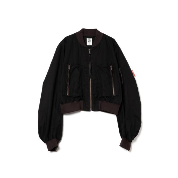 商品発送元：AMATERAファッション・ブランド、メンズ・紳士服、ジャケット・ジャンパー・ブルゾンテンセル混の独特のとろみのある生地を使用。極端に短い身頃丈に長めで丸みのあるシルエットの袖がポイント。ポケットも立体かつ大きめの存在感のあるサ...