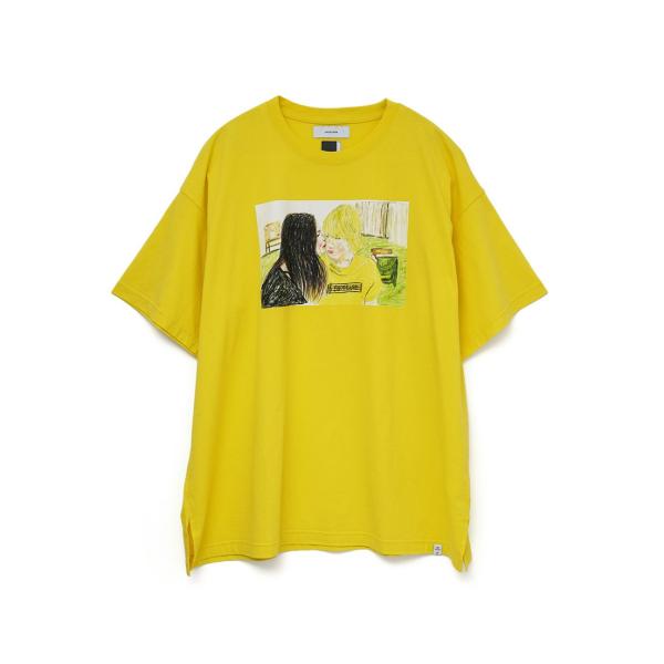 商品発送元：AMATERAファッション・ブランド、メンズ・紳士服（FACETASM x dokkoi ） MOVIE BIG TEE 様々なカルチャーに対して造詣が深く、温かみと繊細さが混在するタッチで表現するイラストレーター、dokkoi...