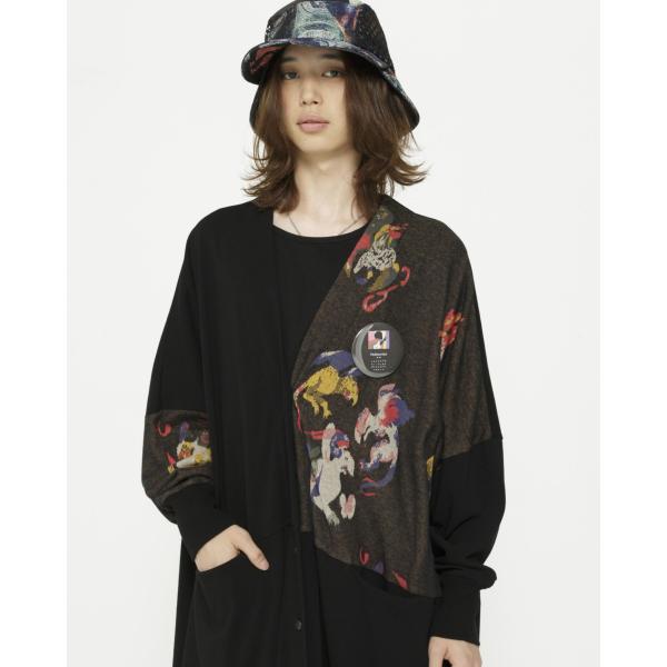 商品発送元：AMATERAファッション・ブランドSTOF 2026SF26SS-20 DIVERCITY JQ CARDIGAN左胸と右袖にオリジナルのジャカードを使用し、アシンメトリーに仕上げた定番のガウンカーディガン。2重織アーガイルチ...
