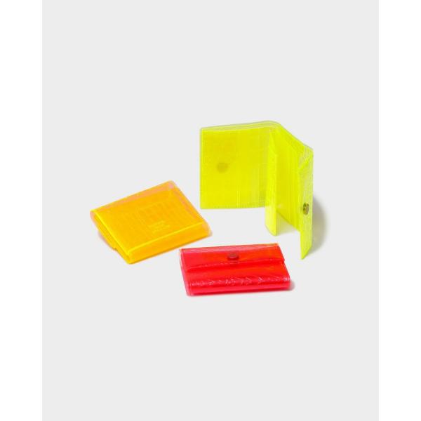 商品発送元：AMATERAファッション・ブランドnothing to hide neon mini wallet【デザインの特徴】  ・Nothing to hide 隠すものは何もない をコンセプトにし、色や中身の透け感を楽しめるアイテム...