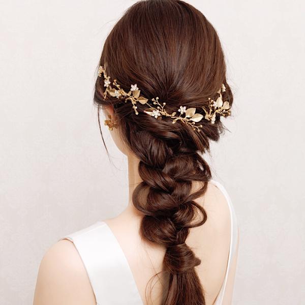 商品発送元：ANNAN WEDDINGバッグ・靴・小物WEDDING ACCESSORYリーフモチーフのナチュラルテイストのアイテム シンプルカチューシャ　MA136DESIGN落ち着いた光沢感の真鍮リーフモチーフのワイヤーヘッドドレス。髪...