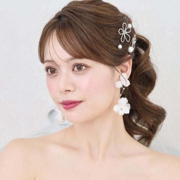 商品発送元：ANNAN WEDDINGバッグ・靴・小物WEDDING ACCESSORY花びらの揺れ感もおしゃれなイヤリング                                                          ...