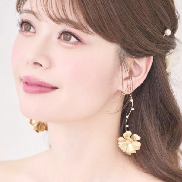 商品発送元：ANNAN WEDDINGバッグ・靴・小物WEDDING ACCESSORY                        イヤリング/ピアス　ME343DESIGNカーブの効いたラインが上品な真鍮×パールのウェディングイヤリン...