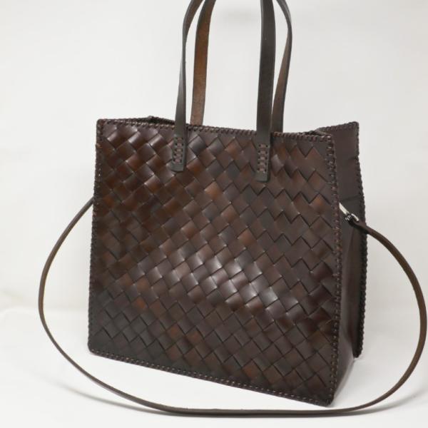 商品発送元：Artistsan online shopバッグ・靴・小物、バッグ、婦人用バッグ、ハンドバッグ37X35X15cm持ち手:50cmストラップ：86cm（カバン口から）900g牛革内布：cotton100%春夏のイメージが強かった...