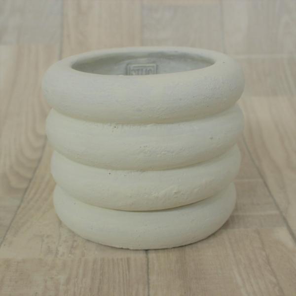 商品発送元：大田花き開発ユニット｜Bloemfontein１個入フラワー・ガーデニング、ガーデニング、鉢曲線デザインが特徴的なセメントポット。ポットとソーサーが一体になっており、そのまま植込みが可能です。ナチュラルテイストのインテリアになじ...