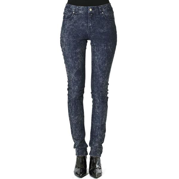 商品発送元：Blue Addictファッション・ブランド、カジュアル、レディースカジュアルウェア、ジーパン、美脚ベーシックなジップフライのローライズスキニーモデル。バランスの良いラインと心地よいフィット感できれいな細身のシルエットを作ります...