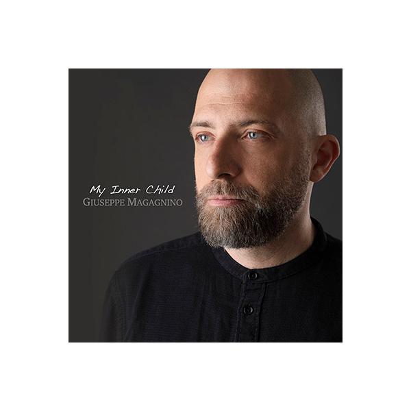 商品発送元：Clara MusicCD・DVD・楽器叙情派ピアノトリオの2022年作品■アーティスト：Giuseppe Magagnino■ラインナップ：Giuseppe Magagnino - pianoLuca Alemanno ? d...