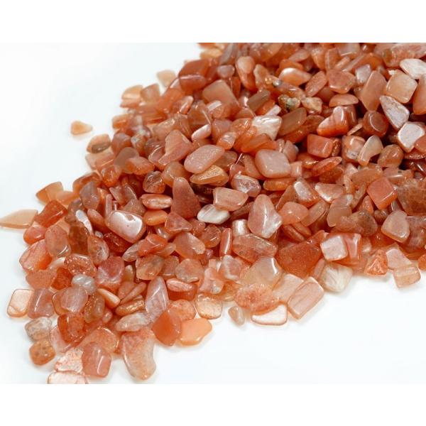 商品発送元：最高級パワーストーン販売の FORESTBLUEおもちゃ・ホビー・ゲーム、占い・開運・風水・パワーストーン、石・天然石・パワーストーンサンストーン さざれチップ浄化用その名の通り、明るいエネルギーあふれるサンストーン。思わず太陽...