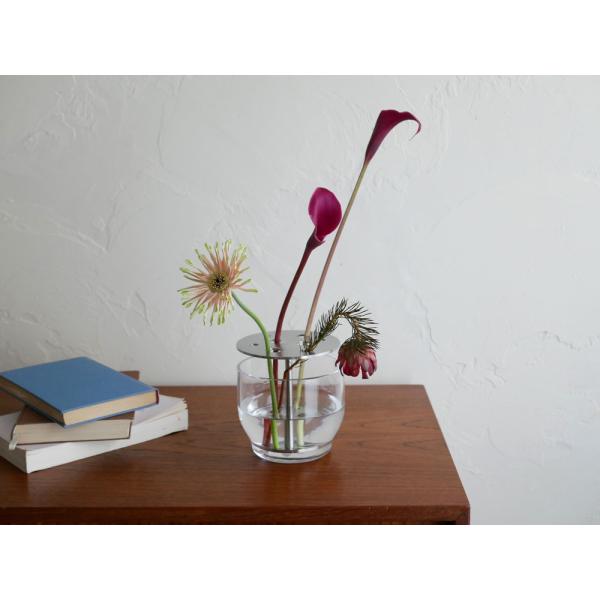 商品発送元：Hinata life※お取り寄せ品生活・インテリア・文具日本の心を宿した、１本を大切に差す「イケバナ」流花器。室町時代から引き継ぐ、日本特有の芸術、生け花。和室の床の間に大々的に飾り置くイメージが今でもあり、生け花教室に行かな...