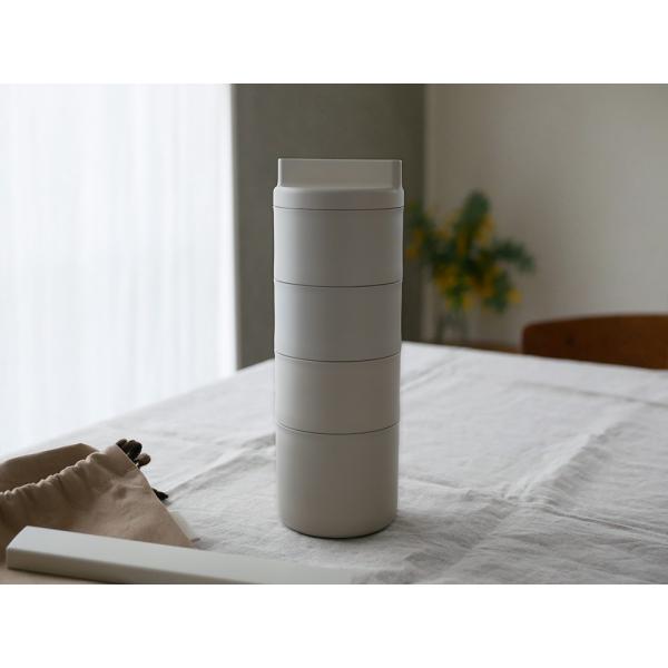 商品発送元：Hinata life生活・インテリア・文具まるで水筒♪タテ収納できて、かさ張らない「筒弁当」バッグに十分なマチがないと斜めになったり定まらない、長方形や楕円形のお弁当。バッグの底に入れると無駄なスペースを作ってしまい、他の荷物...