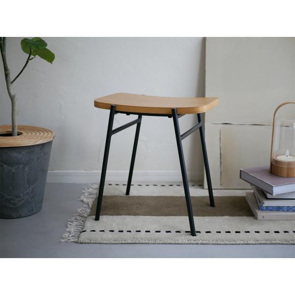 商品発送元：Hinata life※メーカー直送品生活・インテリア・文具「スツール」で盛る、モダン×ナチュラルな絶妙景色。スツールは、腰掛け、ミニテーブル、小棚になるから１台あると格段に利便性が上がるアイテム。今回ご紹介のこちらも、そんな活...