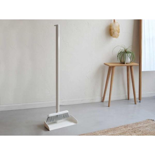 商品発送元：Hinata life※お取り寄せ品生活・インテリア・文具隙間まで届く自在ヘッドで、リビングに気軽になじむ掃除習慣。リビングや玄関、キッチンの隅っこや隙間に、ふわっと溜まっているホコリ。気づいていはいるけれど、わざわざ掃除機を出...