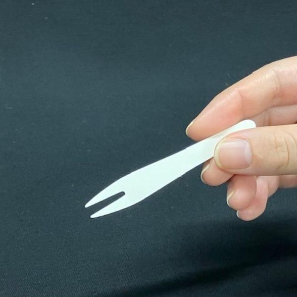 商品発送元：伊藤景マーケット生活・インテリア・文具紙製のピックです。○商品サイズ(mm)：80ｍｍ　○材質：紙　○数量：600本入