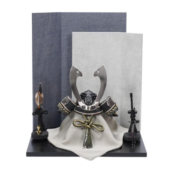 商品発送元：創業慶応元年-雛人形・五月人形の専門店-人形の岩崎幅33×奥行33×高さ38(cm)おもちゃ・ホビー・ゲーム、おもちゃ、人形・ぬいぐるみ【作家】一龍【規格】5号【仕様】黒小札灰緑段威、槌目紋様金物、印伝【装飾】飾り台、屏風、弓太...