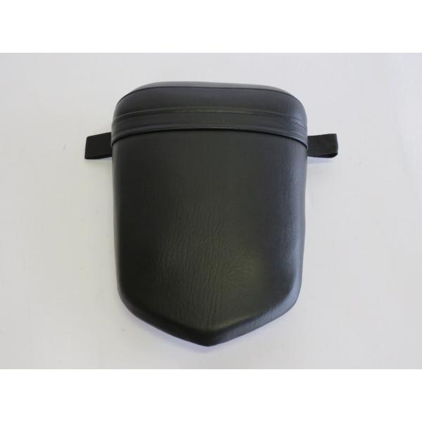 商品発送元：K-RACING車・バイク、バイク・バイク用品、バイクパーツ● キーロックでの開閉式で、シート下の収納スペースはそのまま使用できます。 ● ノーマル同様タイプの社外品です。