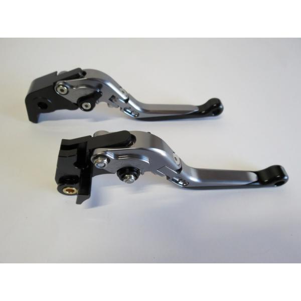 商品発送元：K-RACING車・バイク、バイク・バイク用品、バイクパーツ商品説明対応車種YAMAHA YZF-R1 (RN23/RN24J) 09年〜1４年 6段階で調整可能テール部分は無段階調節が可能可倒式材質：6061アルミニウム合金レ...