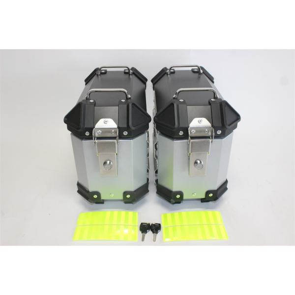 商品発送元：K-RACING車・バイク、バイク・バイク用品、バイクパーツ商品内容：1枚目写真通り商品仕様:ワンタッチ着脱防水加工あり重量：約4.85kg（左右セット）片方容量：18L付属品：鍵2本材質：アルミニウム/プラスチック樹脂説明書は...