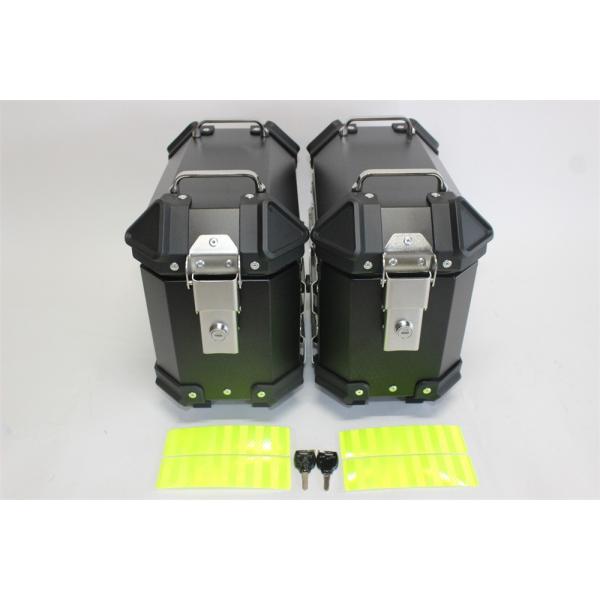 商品発送元：K-RACING車・バイク、バイク・バイク用品、バイクパーツ商品内容：1枚目写真通り商品仕様:ワンタッチ着脱防水加工あり重量：約4.85kg（左右セット）片方容量：18L付属品：鍵2本材質：アルミニウム/プラスチック樹脂説明書は...