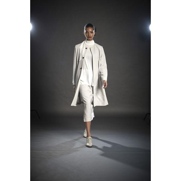 商品発送元：KAMISHIMA CHINAMI (カミシマチナミ) 公式通販サイトファッション・ブランド【KAMISHIMA　CHINAMI　ブラックフォーマルのソフトダブルジョーゼット　ギャザーウエストペンシルスカート】ウエストにゴムベル...