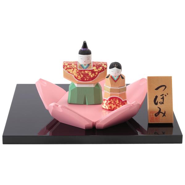 商品発送元：【公式】 人形の久月オンラインストア一刀彫キッズ・ベビー・マタニティ、キッズ、おもちゃ、人形（日本人形・フランス人形）一刀彫ならではの素朴であたたかみのある風合いと、細やかな彩色が魅力です。花びらの形をした台に、男びなと女びなが...