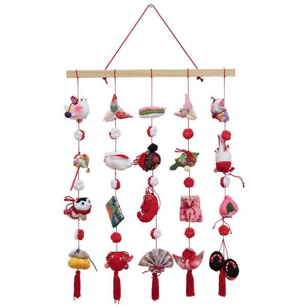 商品発送元：【公式】 人形の久月オンラインストアつるし雛キッズ・ベビー・マタニティ、キッズ、おもちゃ、人形（日本人形・フランス人形）壁に掛けて飾れる人気のタイプのつるし雛です。初節句のお祝いに相応しいおめでたい飾りの数々を、奥行を取らず省ス...