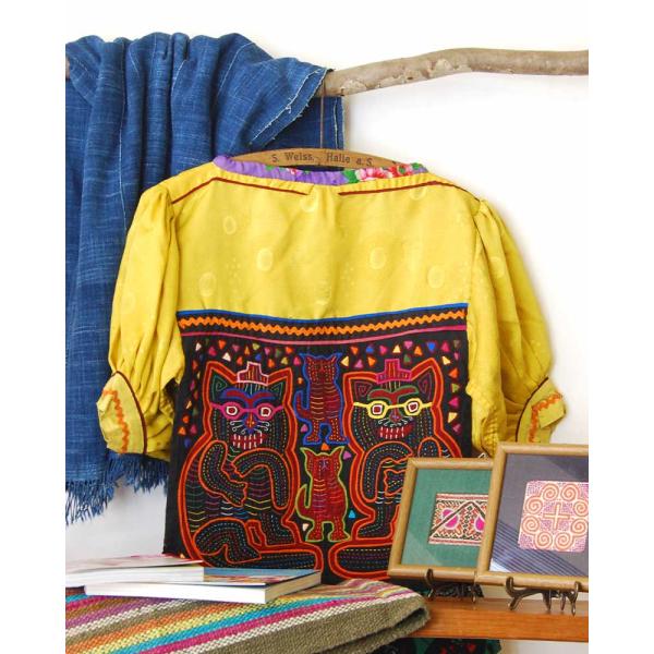 商品発送元：tesoroファッション・ブランド、カジュアル【商品説明】※本商品は、インテリア・観賞用としてのご利用をおすすめします。(額装して頂くか、流木などでハンギングして頂いても◎)モラはパナマのサンブラス諸島に暮らすクナ族の女性たちが...