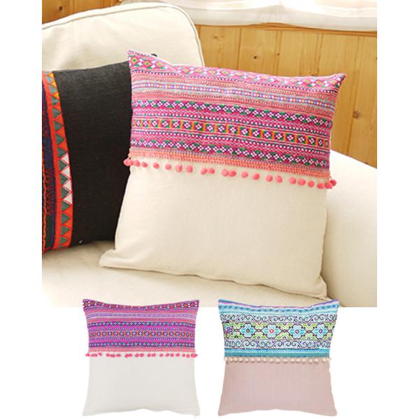 商品発送元：tesoroファッション・ブランド、レディース・婦人服サイズ：45cm×45cm原産国：タイモン族生地にかわいいポンポンがついてライトなエスニック感が素敵です。▼ギフトラッピングはこちら