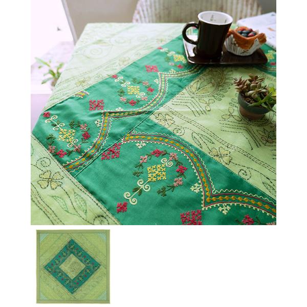 商品発送元：tesoroファッション・ブランド、レディース・婦人服《商品説明》サイズ：約110×110cm原産国：インド素材：表・裏：コットン100%中綿：ポリエステル100%   インドの刺繍生地をパッチワークしたトップクロステーブルがぱ...