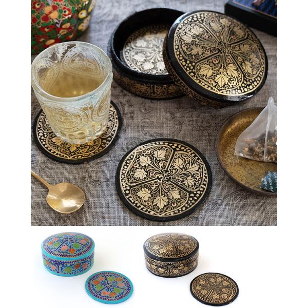 商品発送元：tesoroファッション・ブランド、レディース・婦人服《商品説明》サイズ： 【BOX】直径10.5×高さ4.5cm【コースター】直径8×高さ0.3cm生産地：インド素材：紙、紙粘土内容量：BOX＆コースター６枚セット   パーテ...